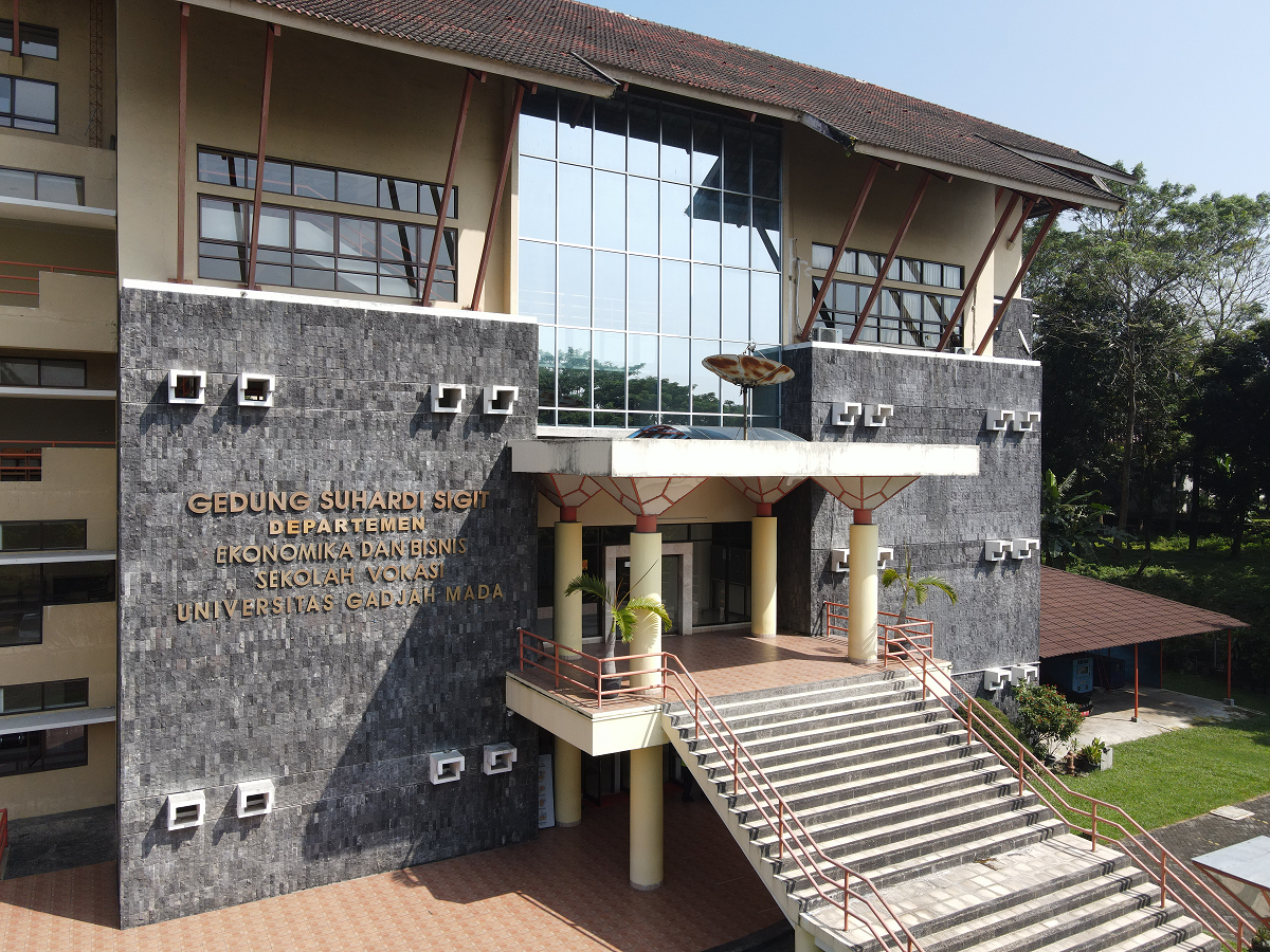 Sekilas tentang DEB SV – deb.sv.ugm.ac.id